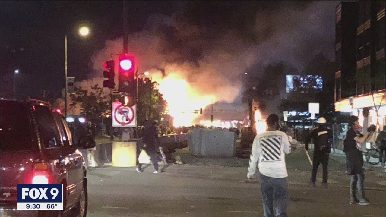 Minneapolis balloon artist arrested amid riots says he was trying to ...