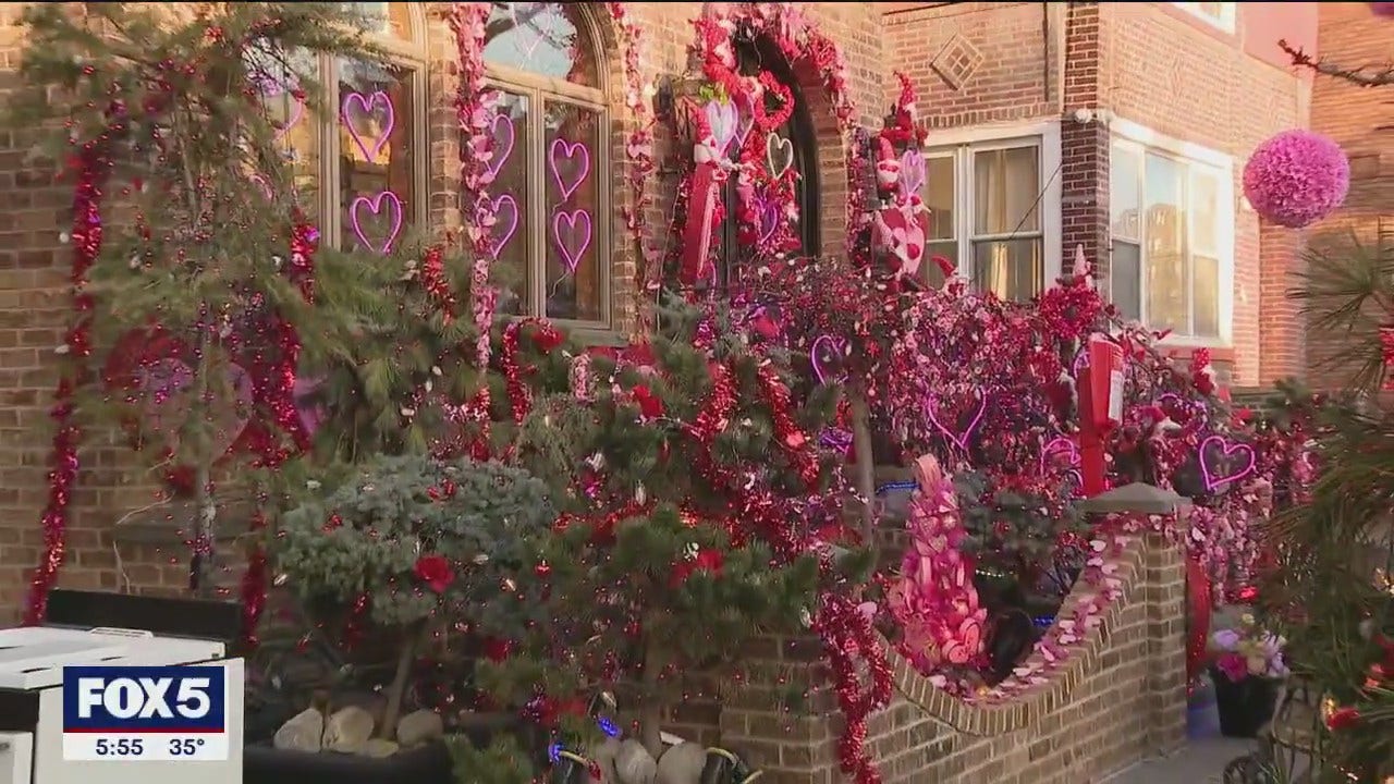 Have you seen the Bay Ridge holiday home? Valentine’s Day display has ...