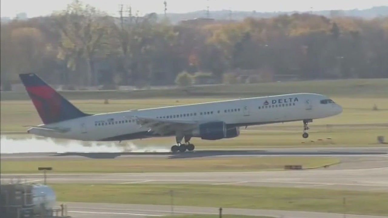 Delta Airline flight hits severe turbulence | FOX 11 Los Angeles
