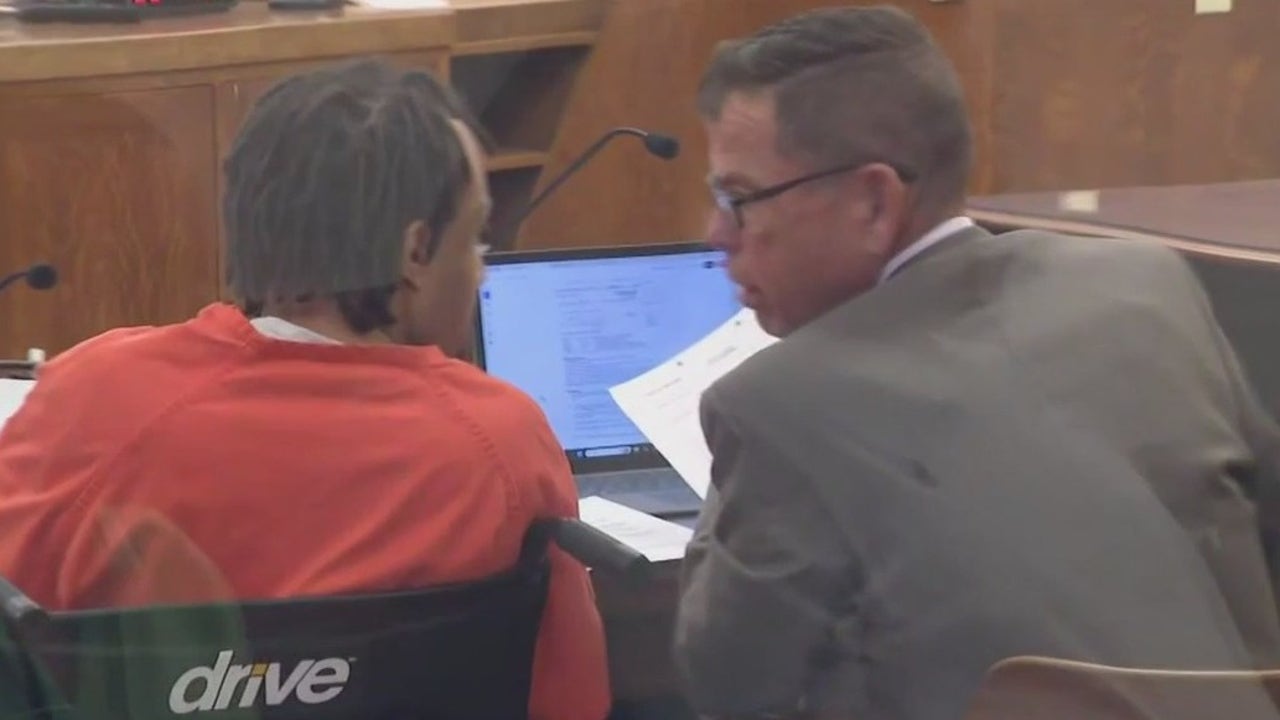 Darrell Brooks drops court-appointed attorney | FOX6 Milwaukee