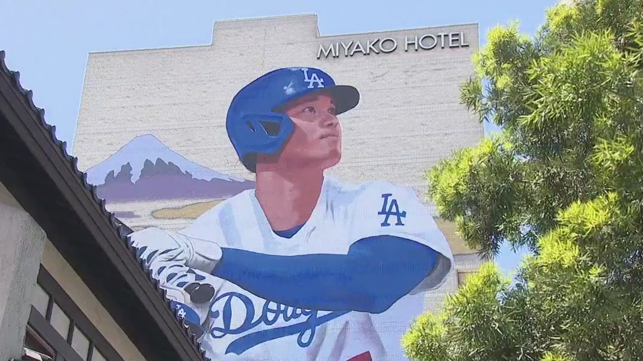 LA Latinos urge Dodgers to address ICE raids | FOX 11 Los Angeles