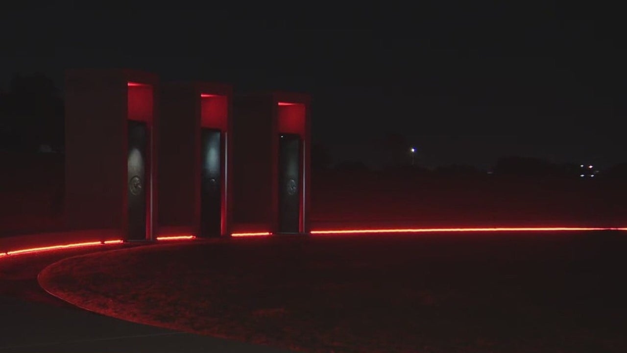 25 years since deadly Texas A&M bonfire collapse | FOX 26 Houston