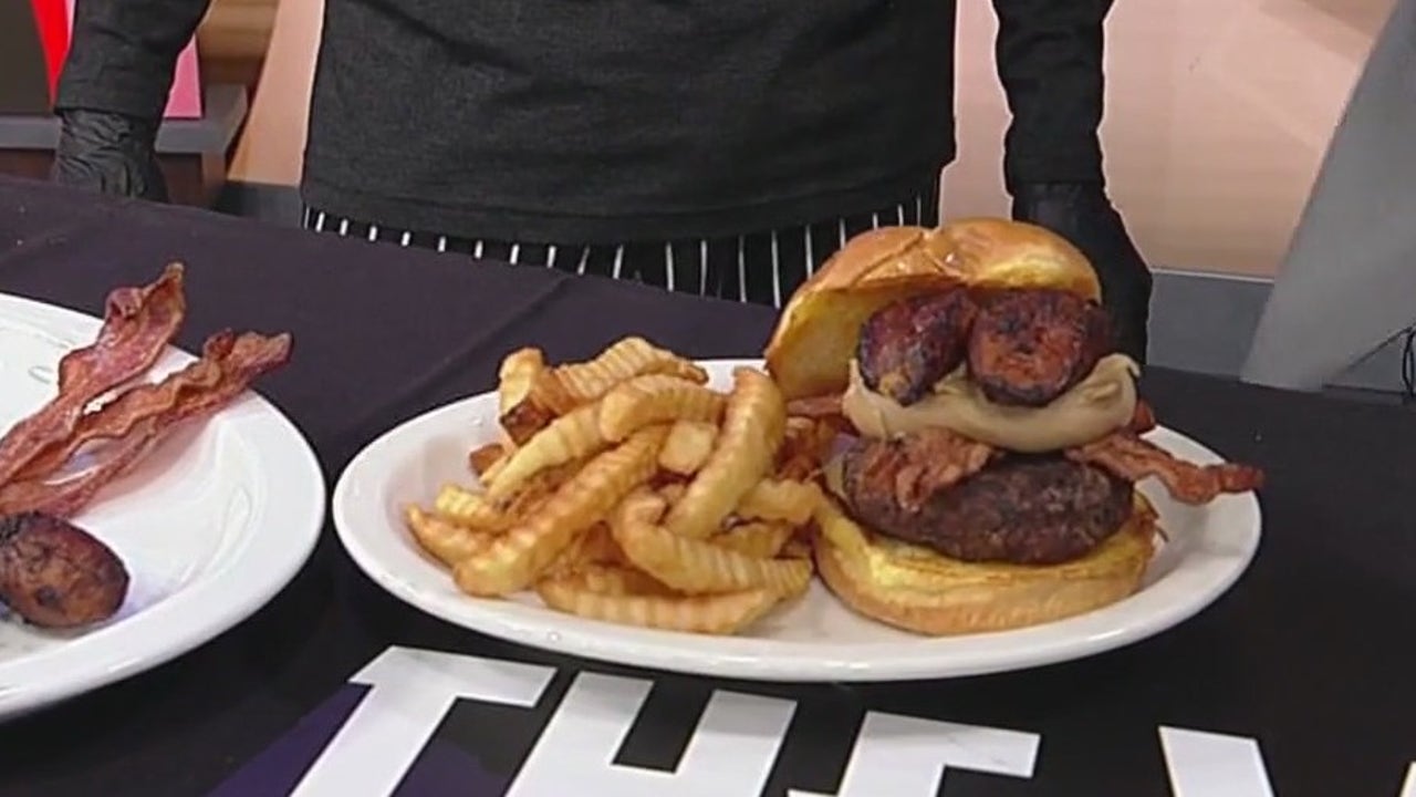 Atlanta's The Vortex pays tribute to Elvis | FOX 5 Atlanta