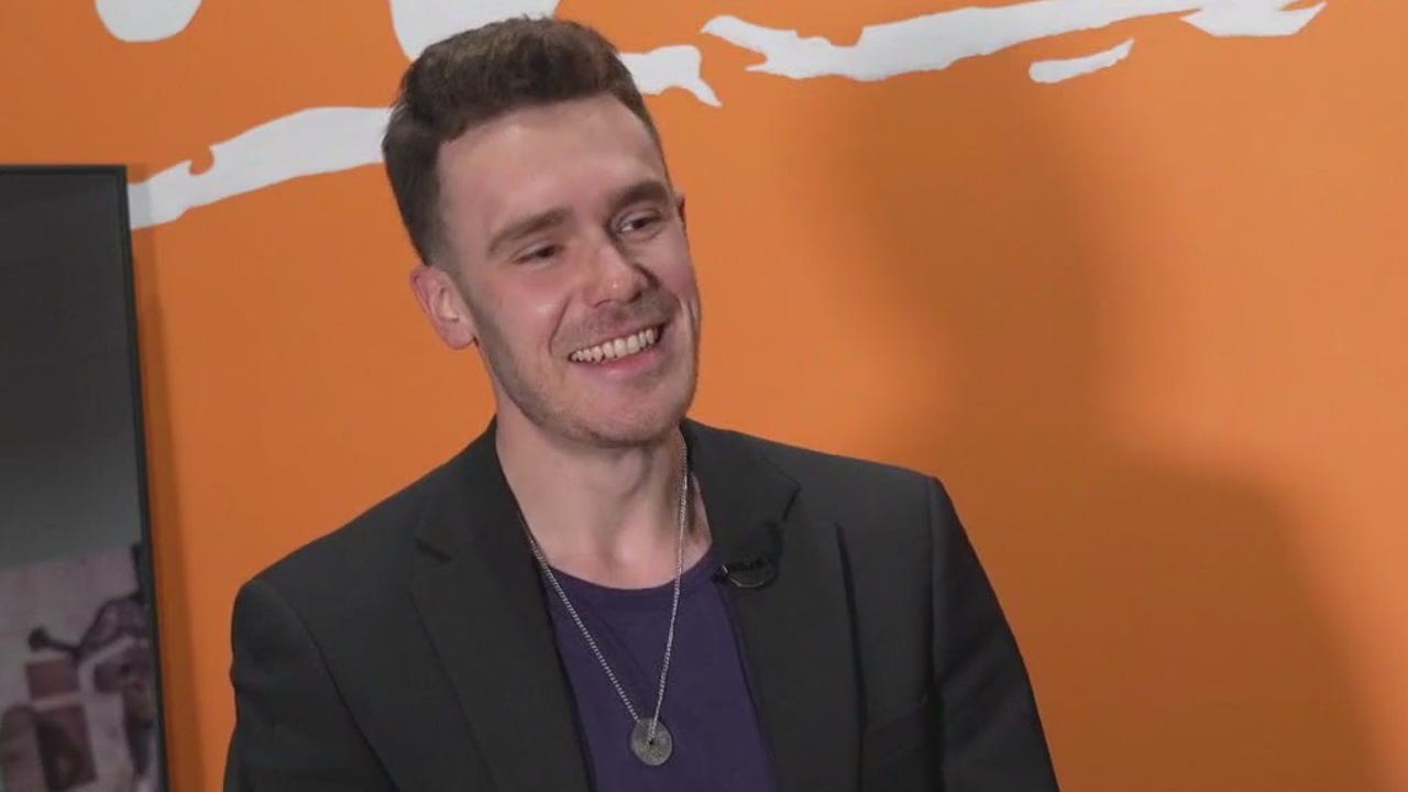 Austin singer-songwriter Ryan: Tuning In | FOX 7 Austin