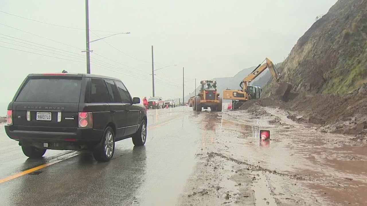 Rain brings mud onto PCH in Malibu | FOX 11 Los Angeles