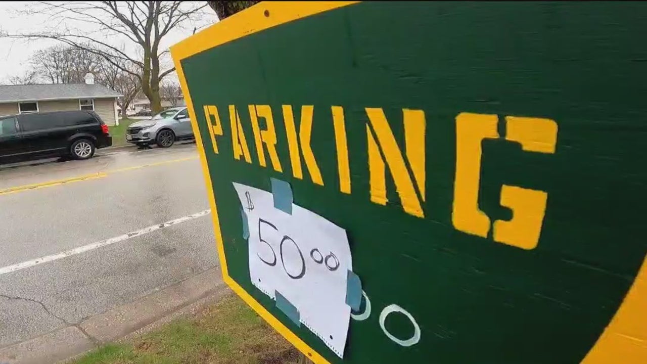 Parking like a Packer fan | FOX6 Milwaukee