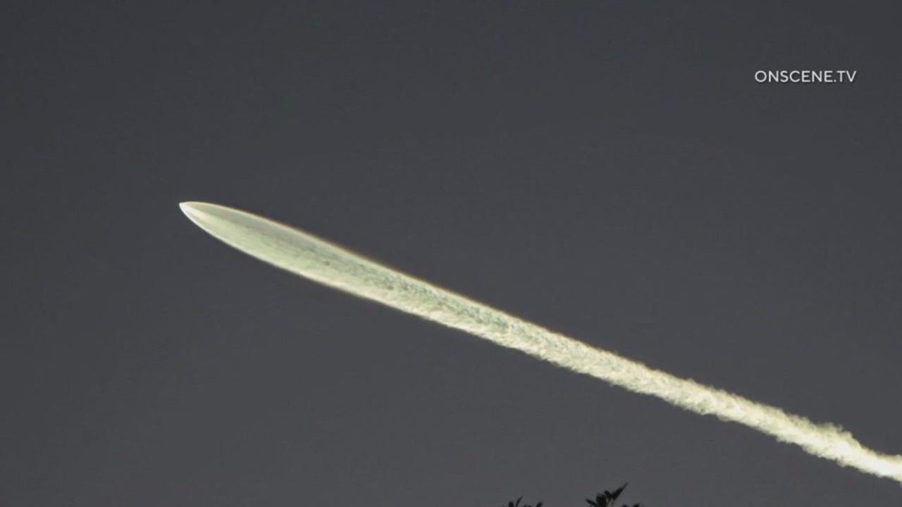 SpaceX launches Starlink satellites from Vandenberg in California | FOX ...