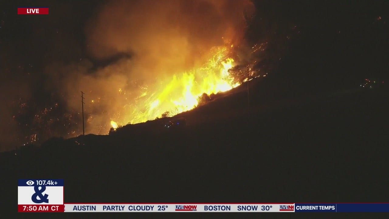 SKYFOX flies over Palisades fire | LiveNOW from FOX
