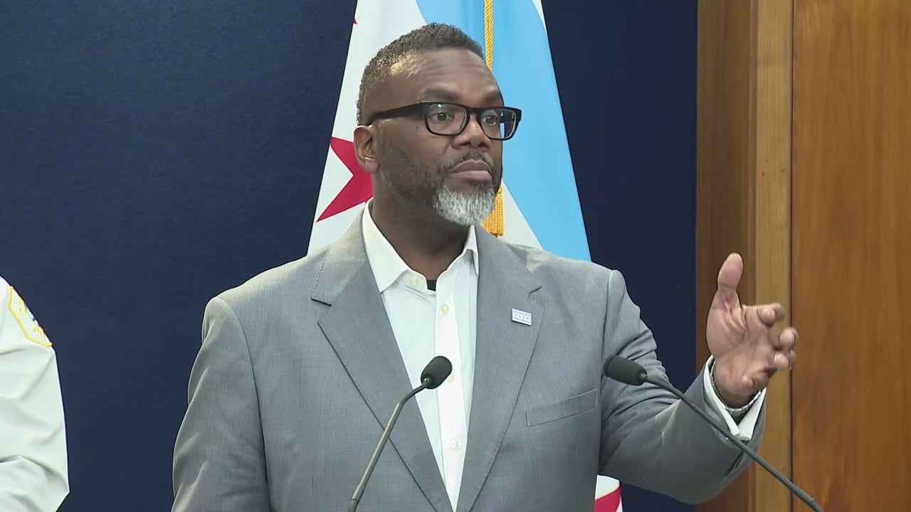 Chicago Mayor Brandon Johnson discusses ICE arrests | FOX 32 Chicago