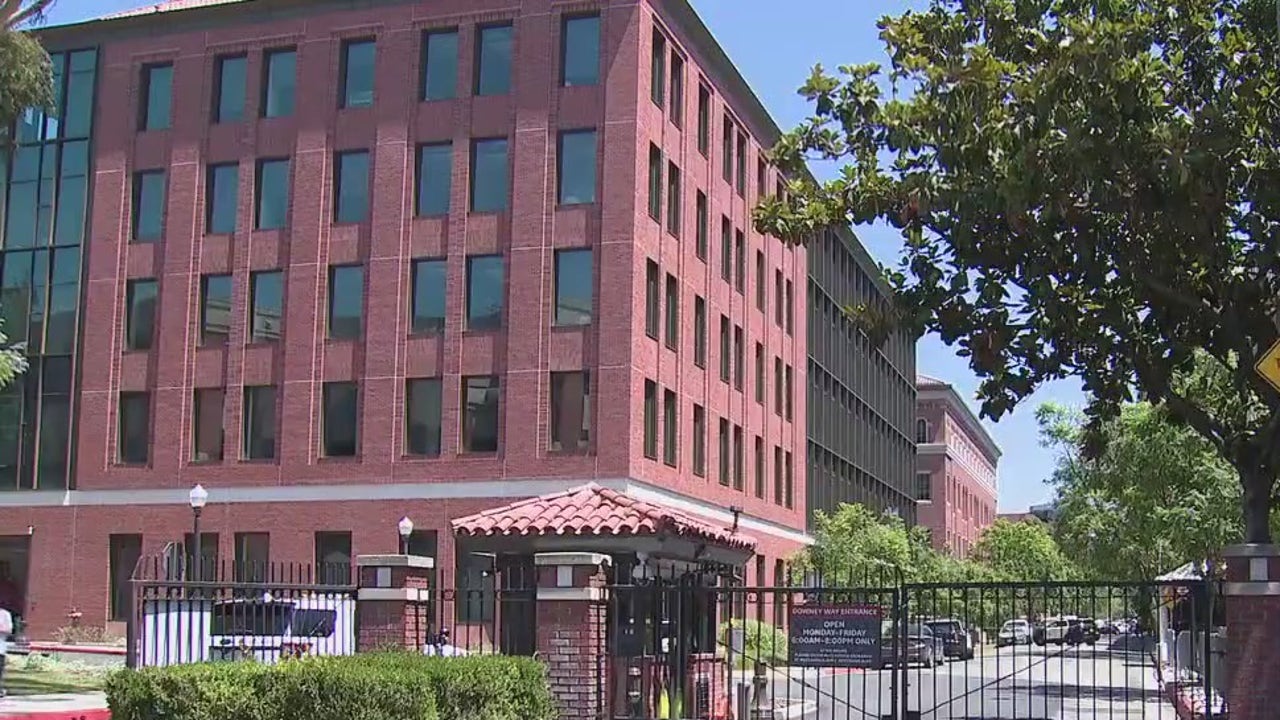 Military device found on USC campus | FOX 11 Los Angeles