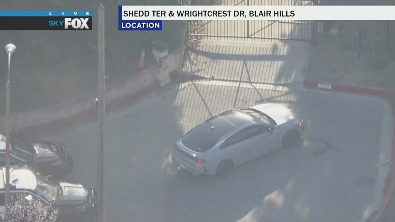 Chase suspect trapped in dead end | FOX 11 Los Angeles