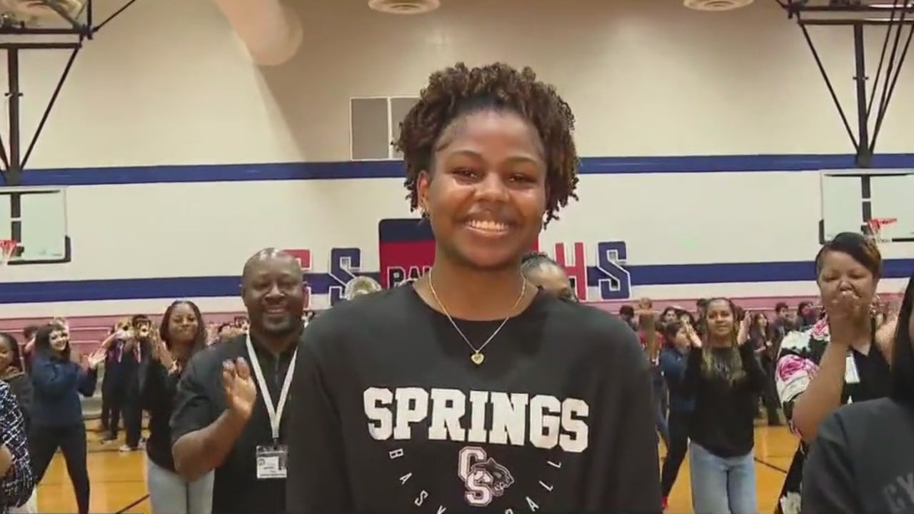 Cypress Springs High School student Making the Grade | FOX 26 Houston
