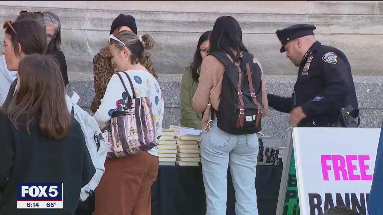 NYC libraries rally for Freedom to Read Day of Action | FOX 5 New York