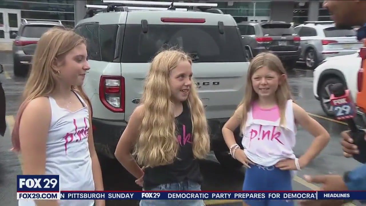 Pink concertgoers didn't let the rain stop the fun | FOX 29 Philadelphia
