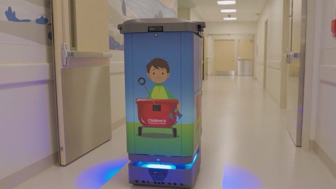 Robot fleet at new children's hospital | FOX 5 Atlanta