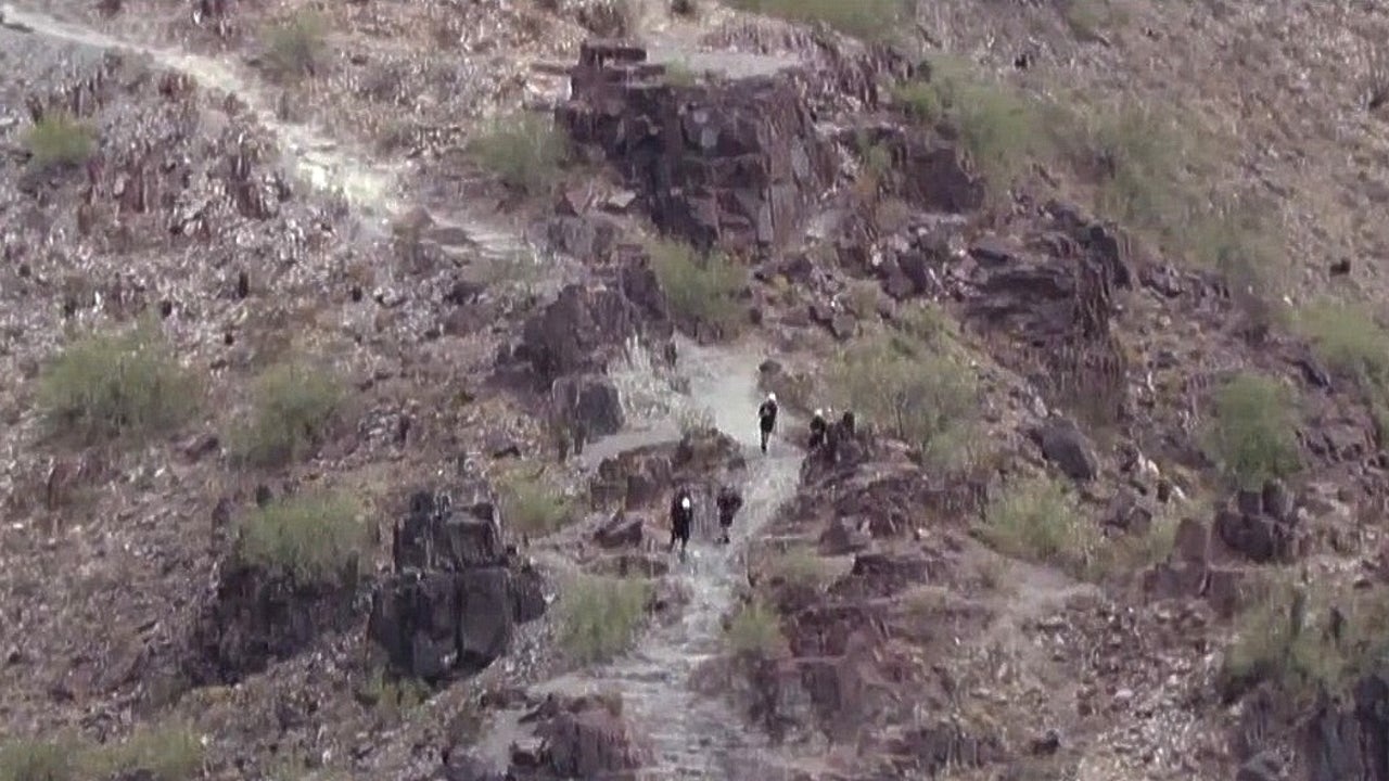 Hiker rescued from Piestewa Peak | FOX 10 Phoenix