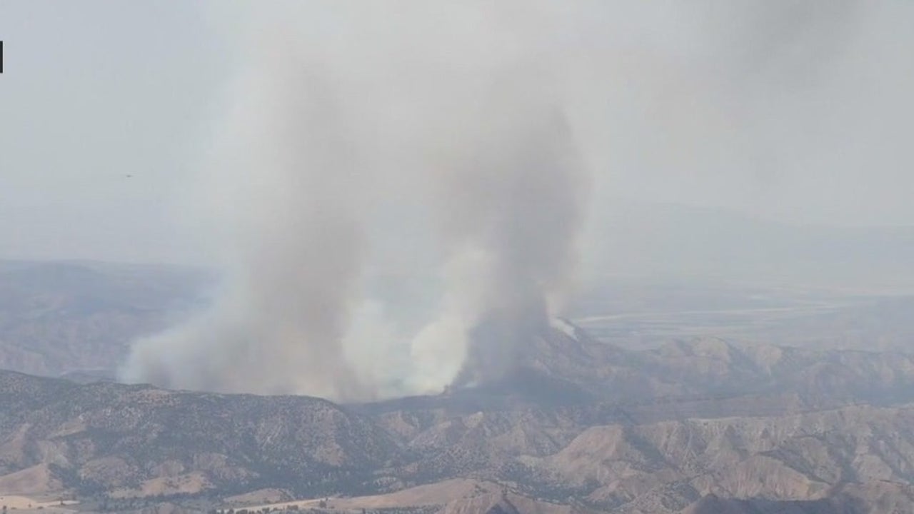 Apache Fire continues to burn in Ventura County | FOX 11 Los Angeles