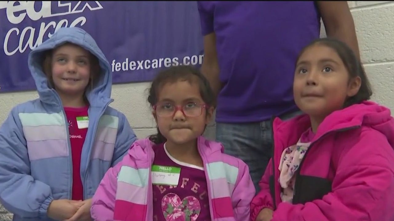 Operation Warm gives coats to elementary school | FOX 5 Atlanta