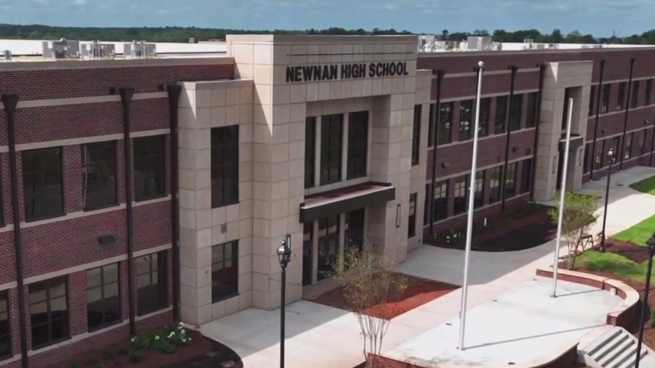 Tour new Newnan High School, rebuilt after tornado | FOX 5 Atlanta
