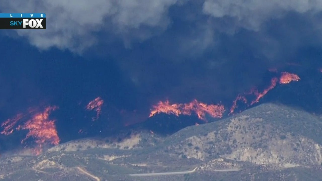 Castaic fire quickly spreading | FOX 11 Los Angeles
