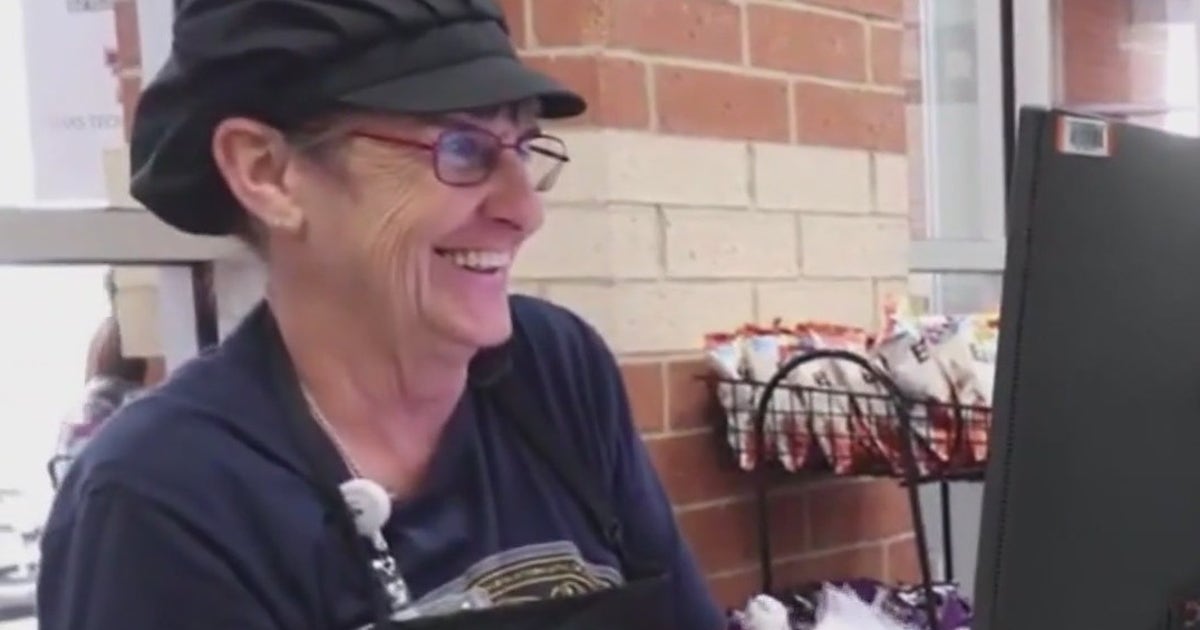 'Thank you, Cy Ridge': Community helps longtime Cypress Ridge lunch ...