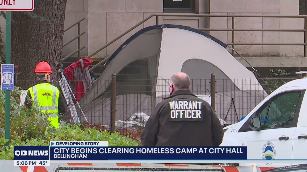 Bellingham clears out homeless camp at City Hall | FOX 13 Seattle