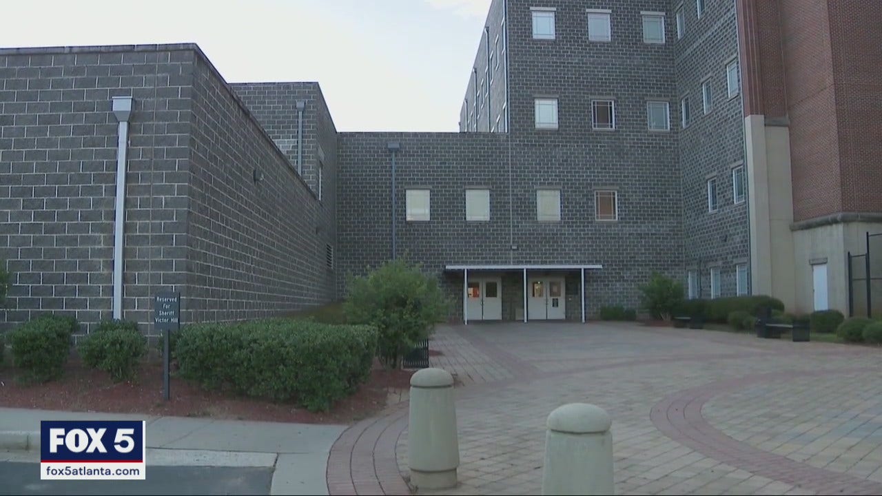 Family of Roderick Walker speaks out | FOX 5 Atlanta