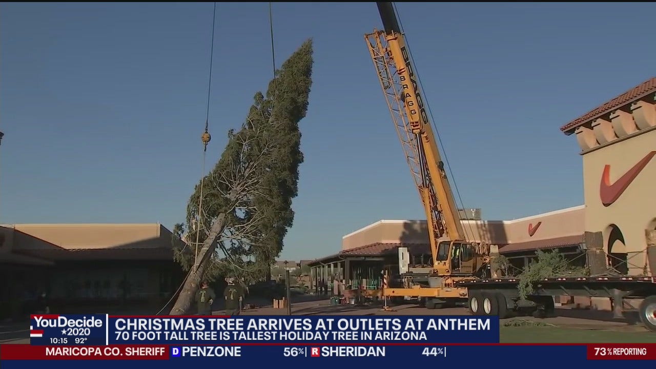 Holiday tree arrives at Anthem outlet mall | FOX 10 Phoenix
