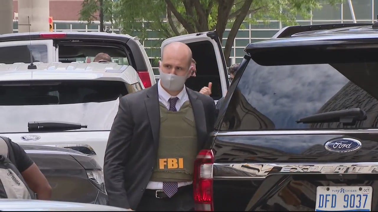 What is known about the FBI's raid at Detroit City Hall Wednesday ...