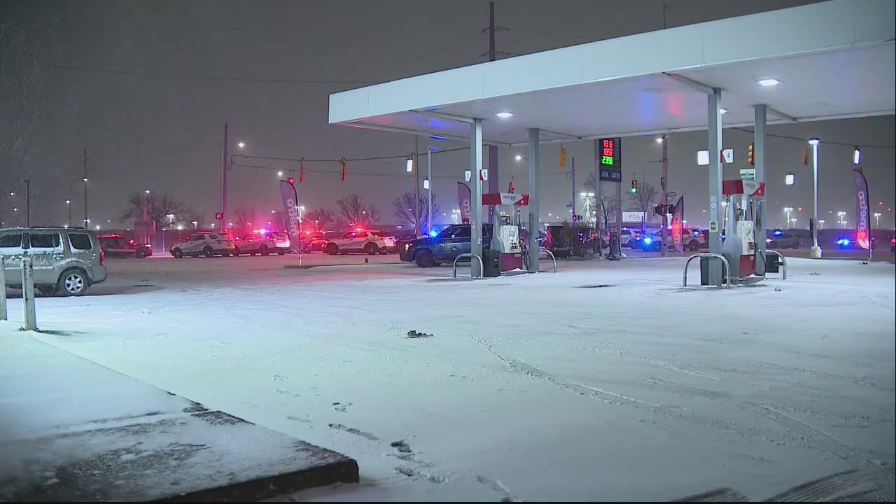 Detroit police kill suspect after standoff near Mack and Conner | FOX 2 ...