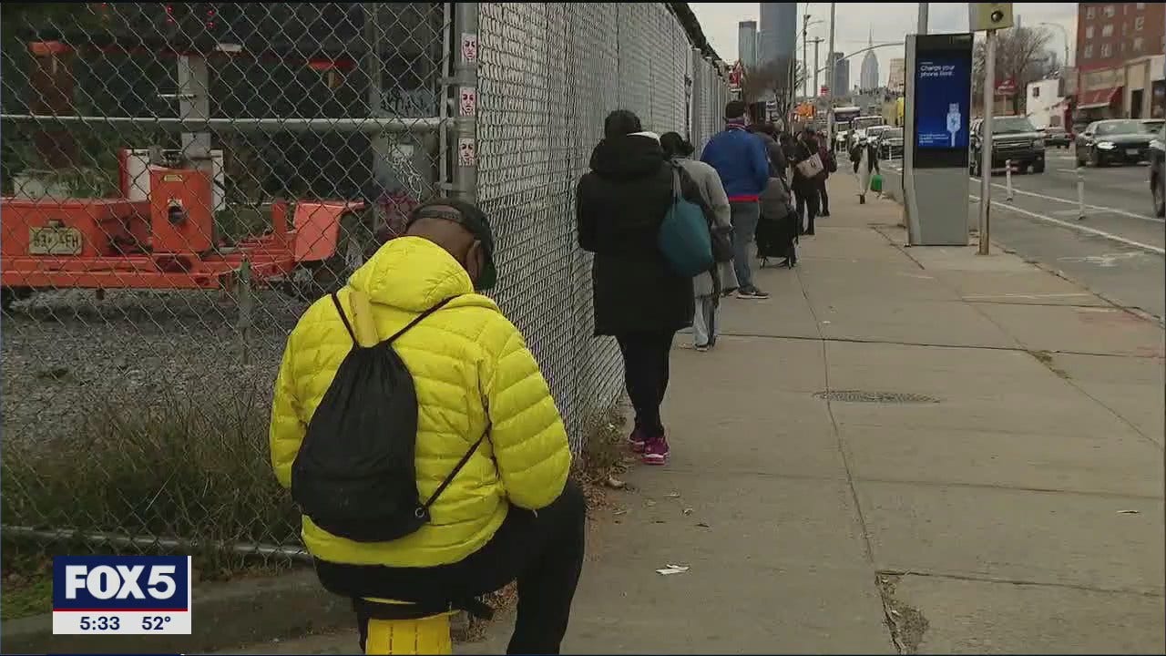Line-sitters making extra cash waiting for COVID tests | FOX 5 New York