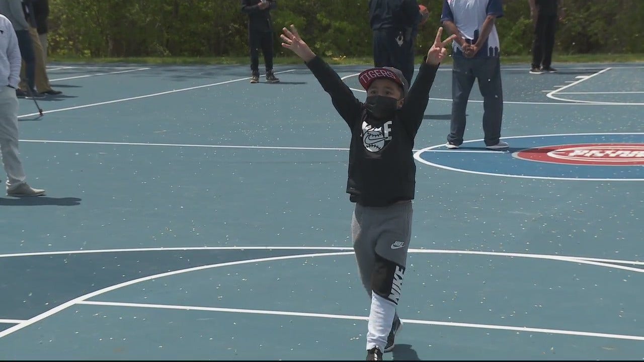 Pistons, city of Detroit unveil refurbished basketball courts | FOX 2 ...