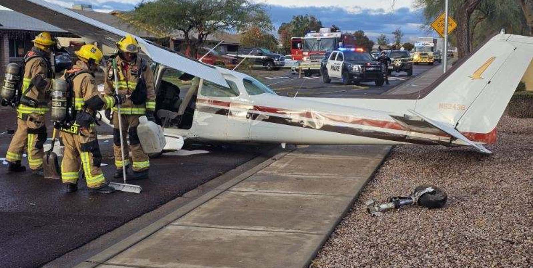 WM Phoenix Open leaves fans upset; small plane crash lands in Goodyear ...