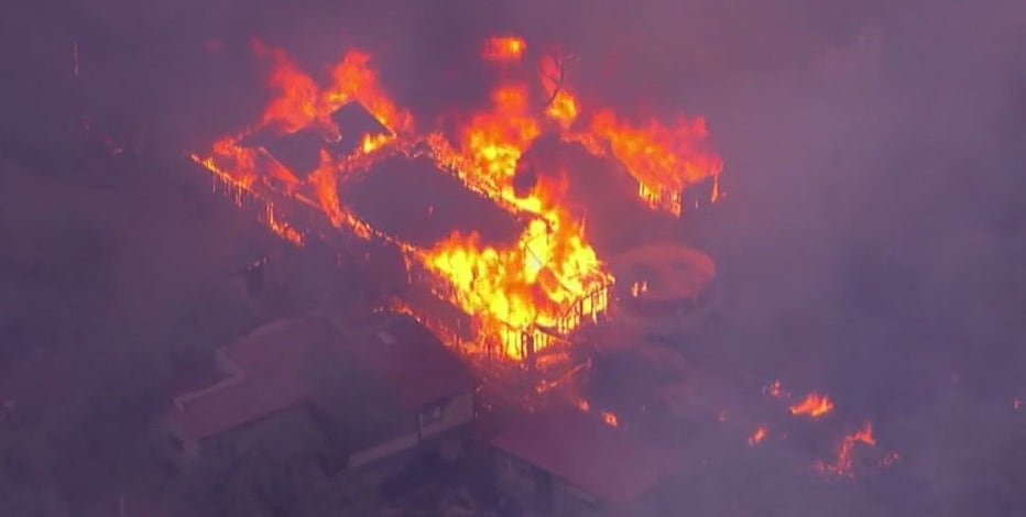 Family jumps into action to help firefighters contain Rose Fire near ...