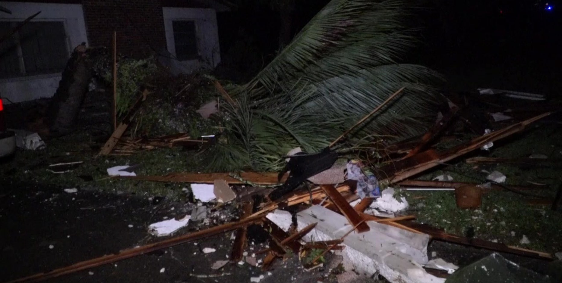 'It's all gone:' Lakeland man survives tornado that wrecked home, cars ...