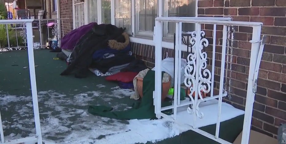 Detroit police: children chose to sleep on a porch after parents did ...