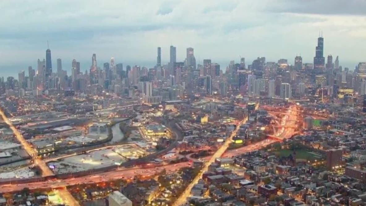 Freight train derails in East Chicago as nearby businesses forced to ...