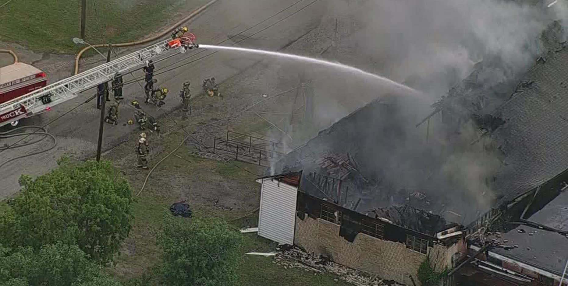 Dallas church holds worship after fire destroys building | FOX 4 Dallas ...