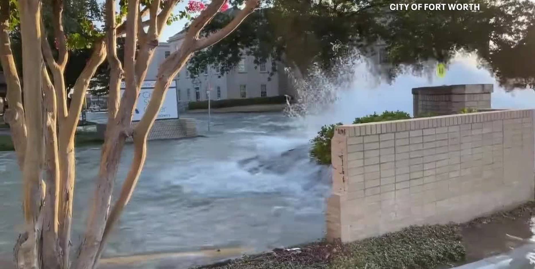 Fort Worth's Lancaster Avenue sees second major water main break in a ...