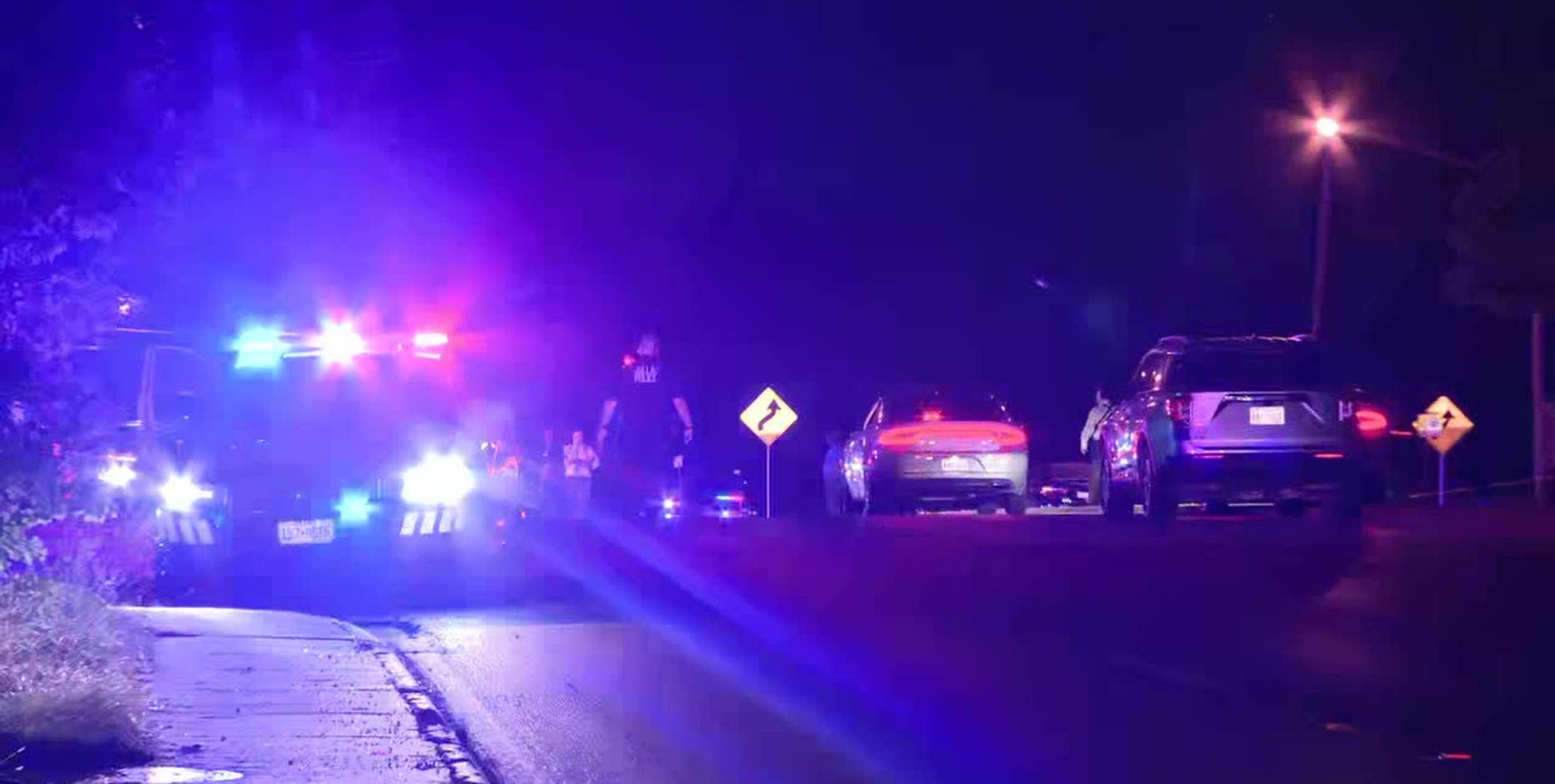 Dallas police shooting: Officer 'executed by coward' in ambush attack; 2nd officer remains ...