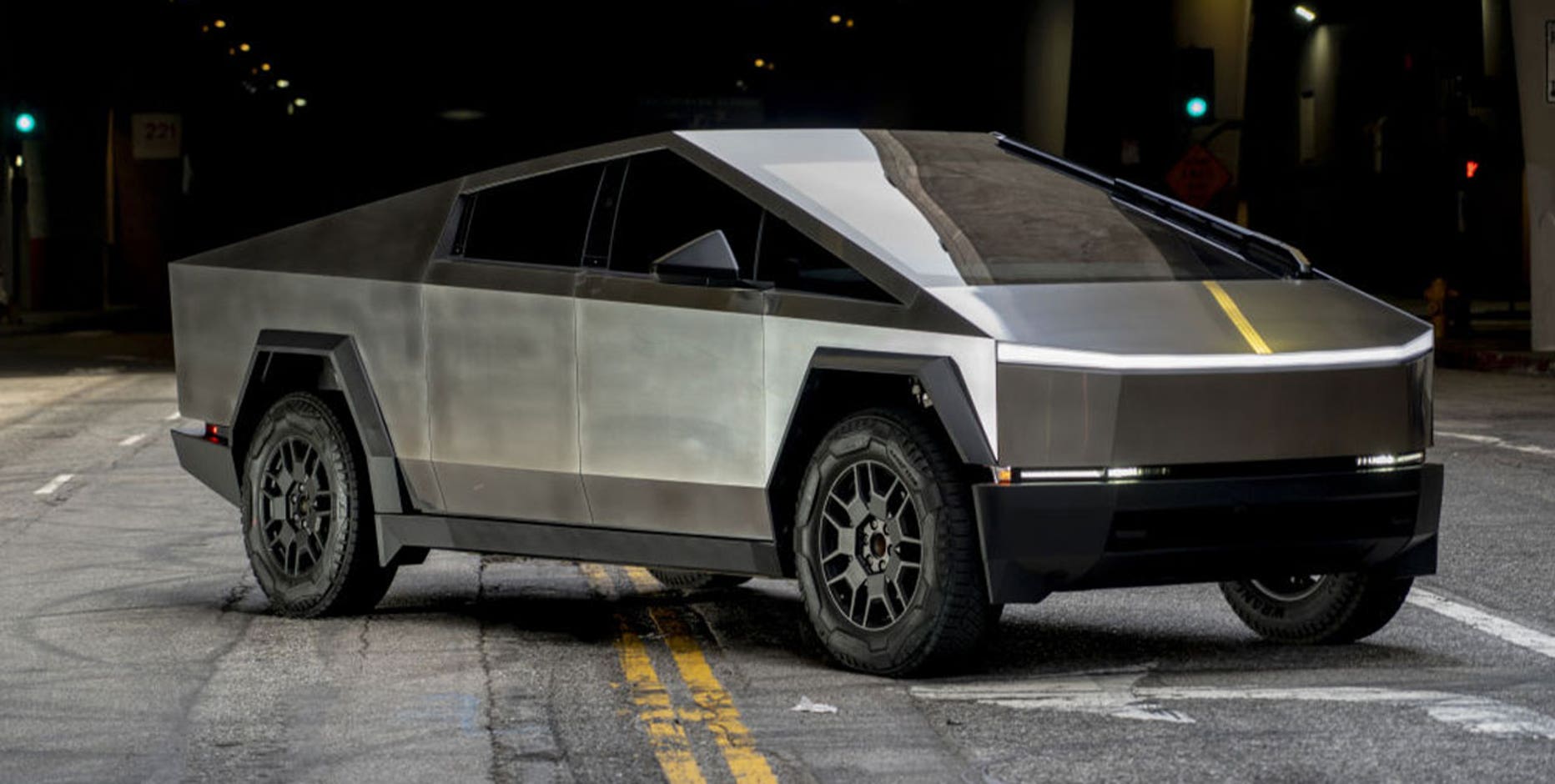 Virginia street race goes viral: Elon Musk shares video of Cybertruck ...