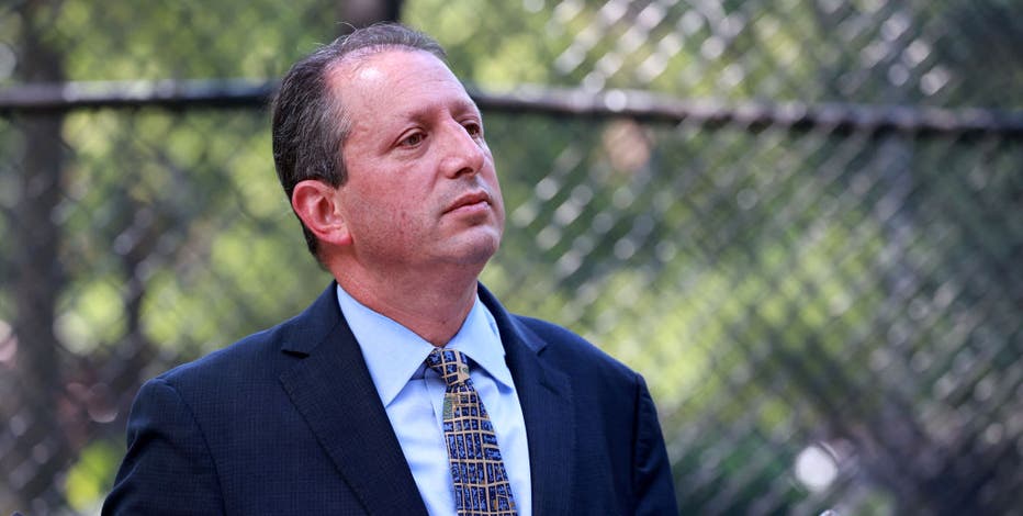 Who is Brad Lander? NYC comptroller announces bid for mayor | FOX 5 New ...