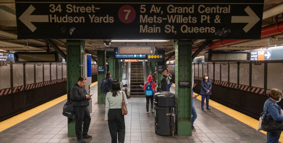 MTA installs platform barriers at 191st subway station