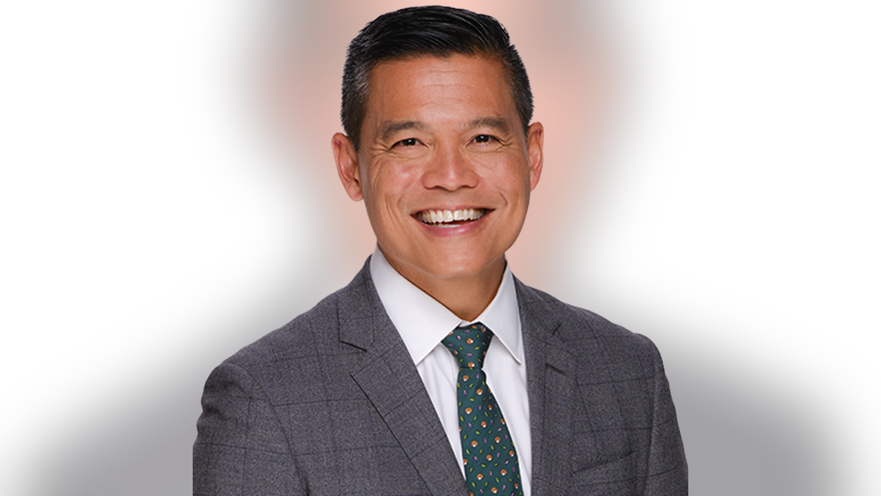 Bob DeCastro | FOX 11 Los Angeles