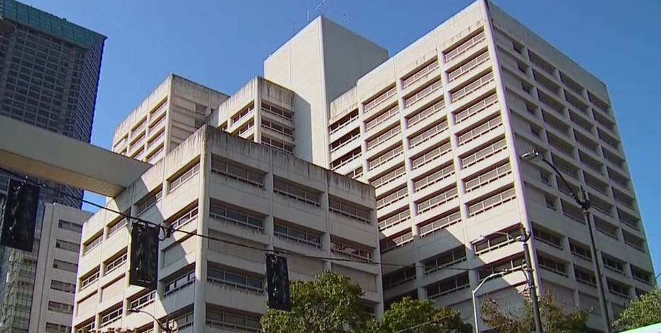 Inmate dies minutes after being locked King County Jail cell, 5th jail ...