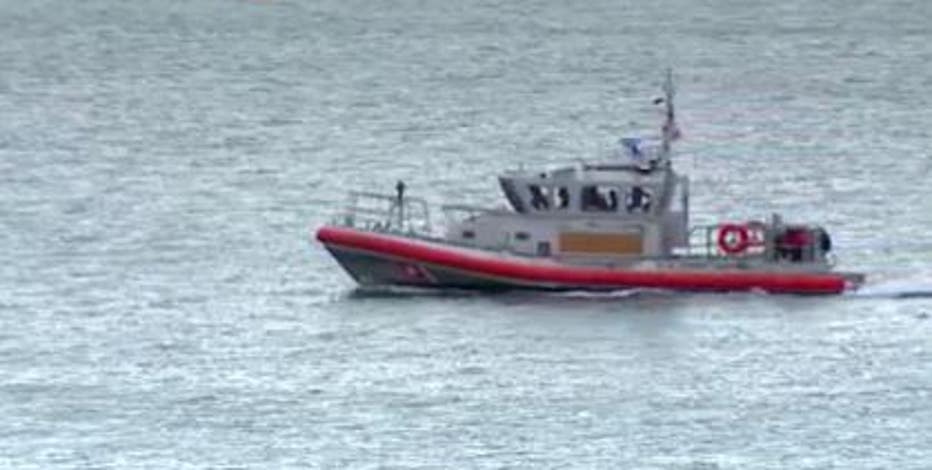 Whidbey Island floatplane crash: Crews begin recovery efforts | FOX 13 ...