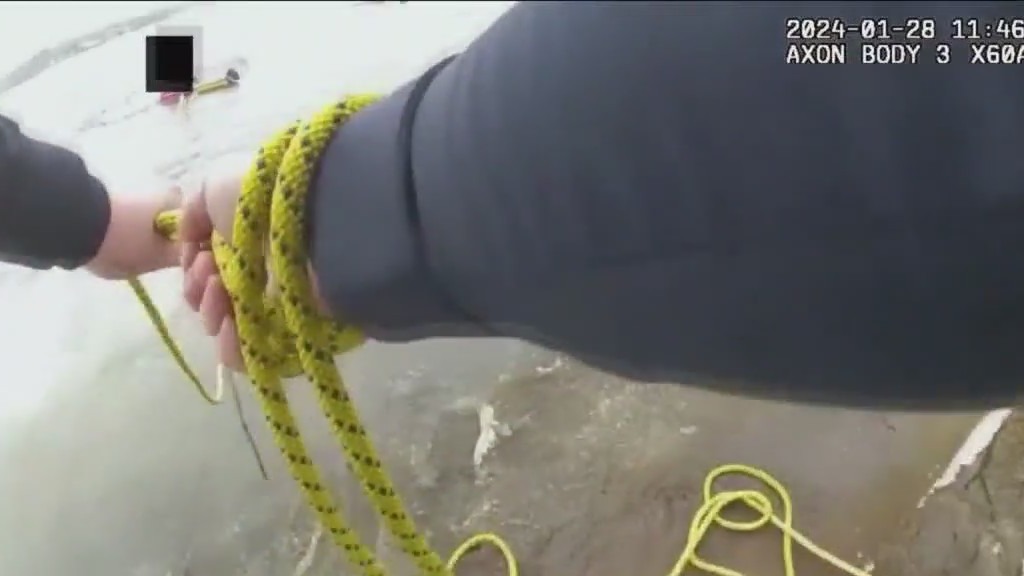 Video shows woman being rescued from frozen Geneva Lake | FOX 32 Chicago
