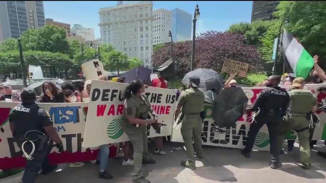 Protesters clash with police at GSU | FOX 5 Atlanta