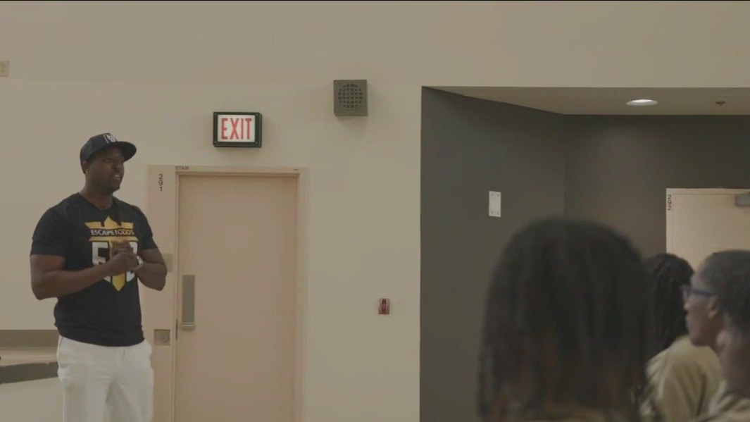 Expungement event paves way for second chances | FOX 32 Chicago