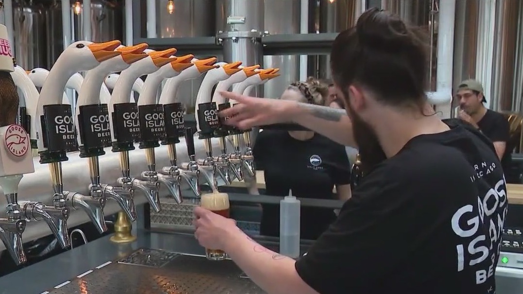 Goose Island Brewery to open Salt Shed Pub | FOX 32 Chicago